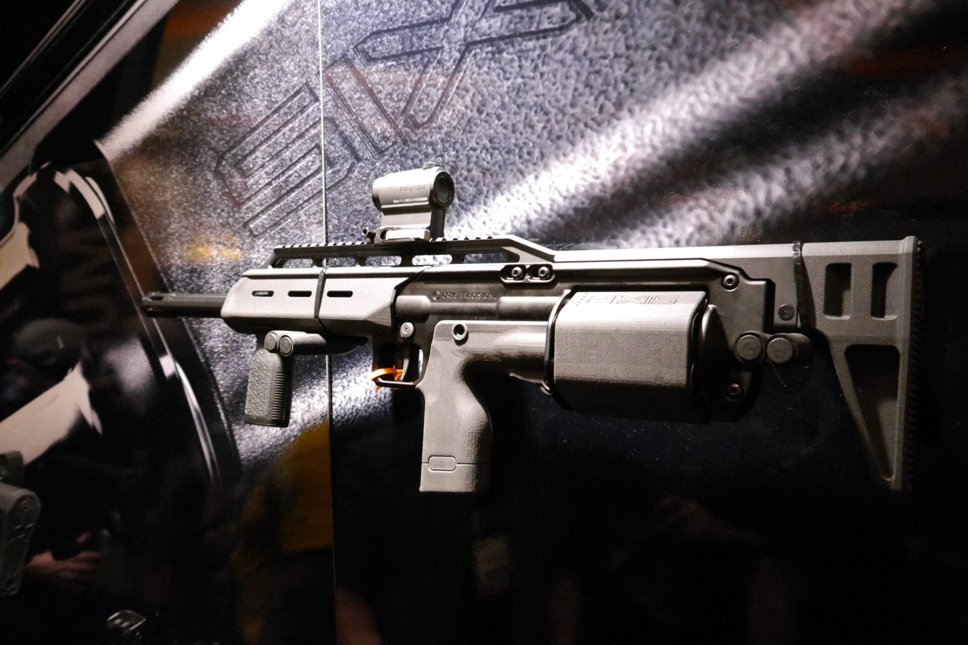 New from Crye Precision: 12-Gauge Semi-Automatic Door Breaching Shotgun ...