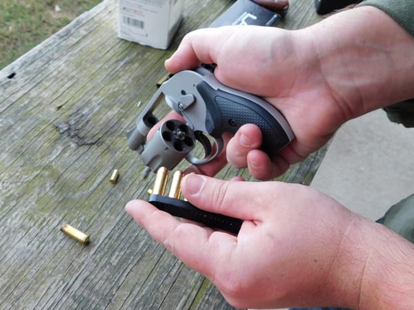 Self-Defense Revolvers: Speed Strips vs. Speedloaders - The Truth About ...