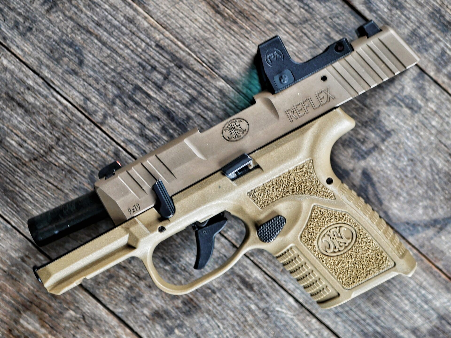 Gun Review: FN Reflex and Reflex MRD Micro Compact 9mm Pistols - The ...