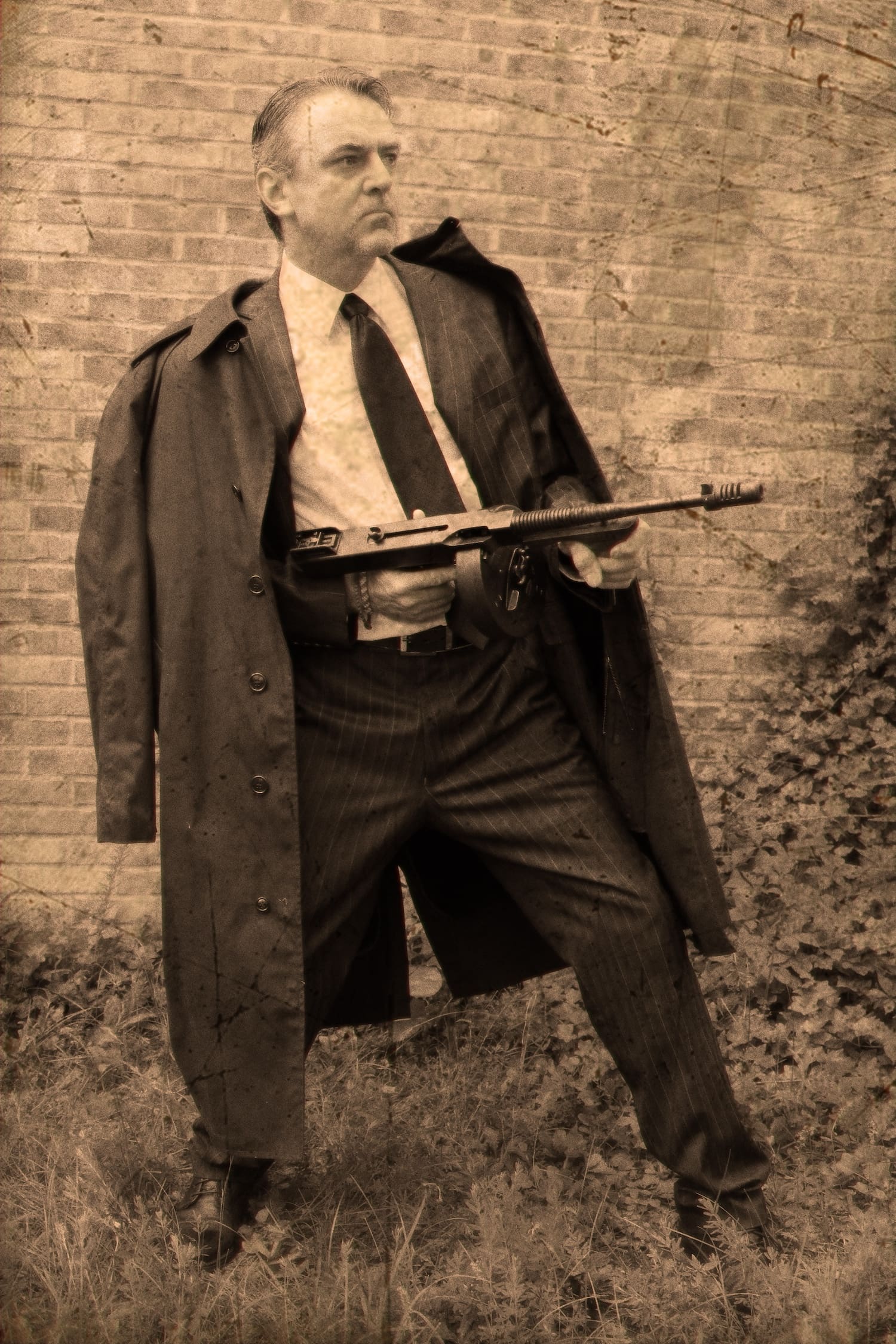 The Thompson Submachine Gun: Eleven Pounds of Pure Cool - The Truth ...